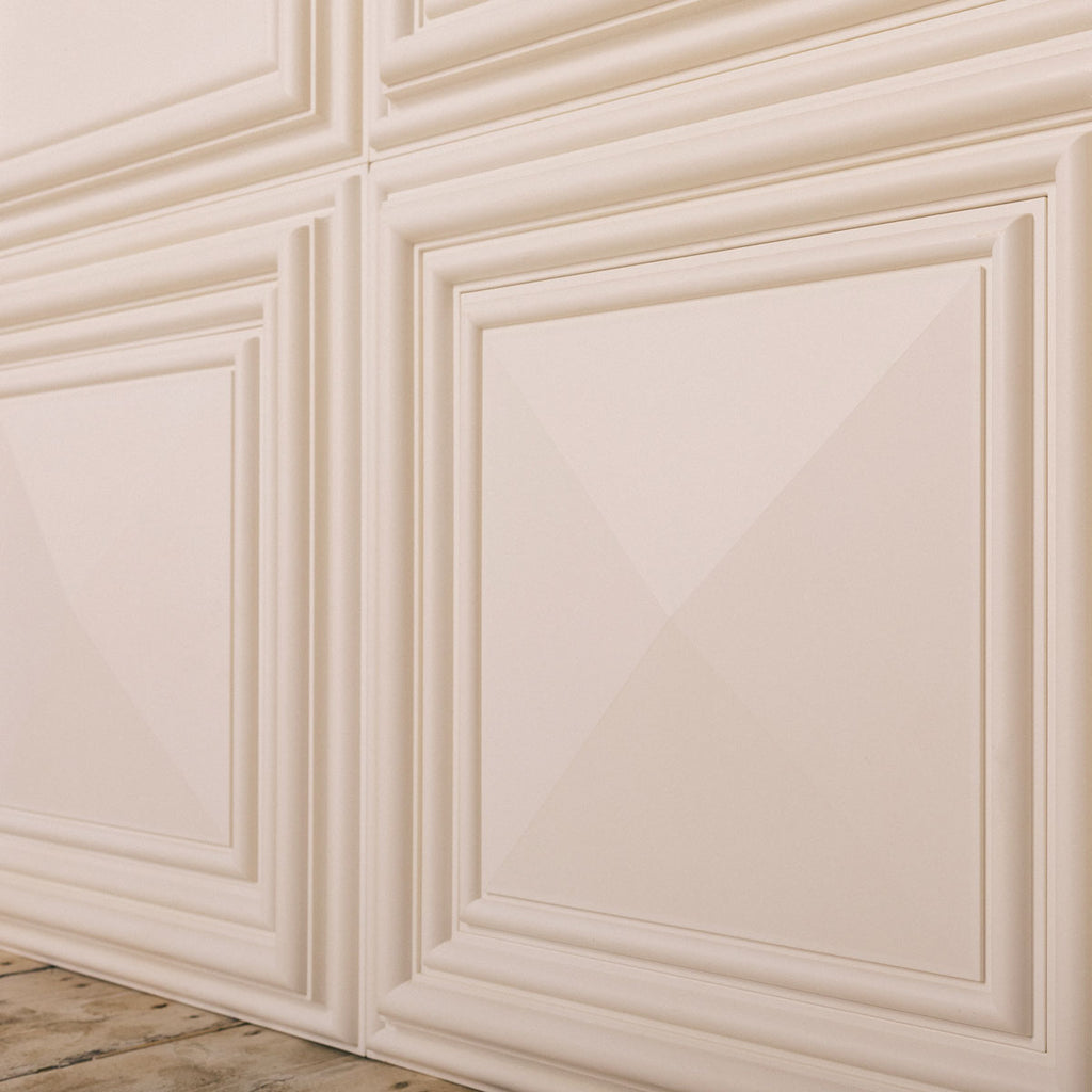 Autoire Pyramid 3D Paintable Shaker-Style Wall Panels | Orac W123