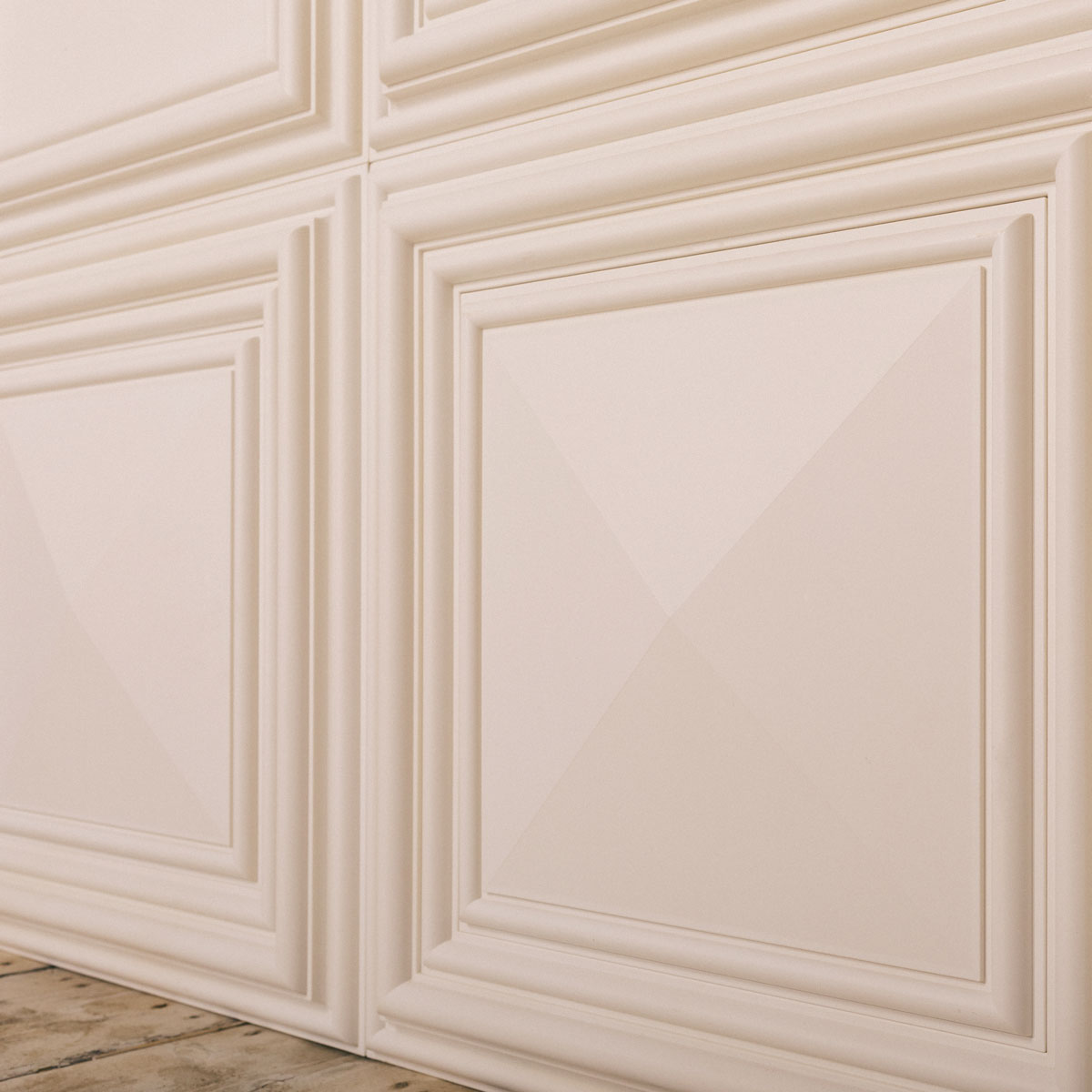 Autoire Pyramid 3D Paintable Shaker-Style Wall Panels | Orac W123